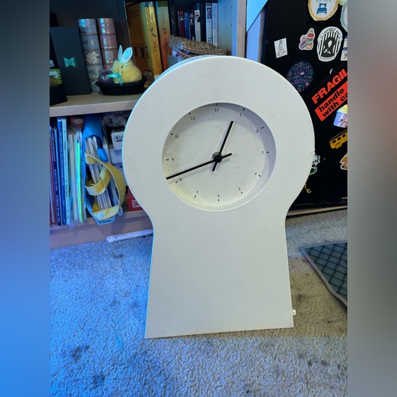 IKEA | Wall Decor | Ikea Ps 995 White Shelf Keyhole Shape Wall Clock ...